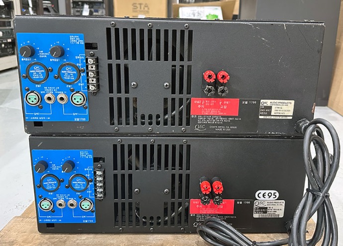 QSC 파워앰프 1700 (500W x 2)